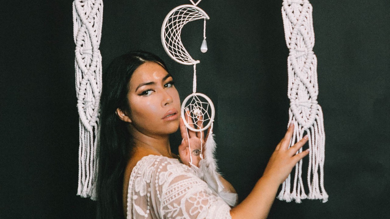 Urban Indigenous singer Anachnid extends her web across Canada’s ...